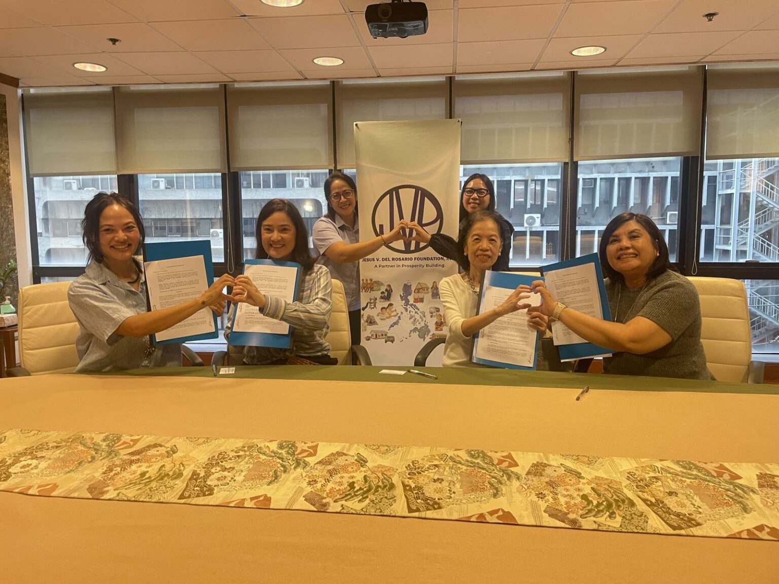 Tackling Learning Poverty and Functional Illiteracy in the Philippines: The Critical Role of ...